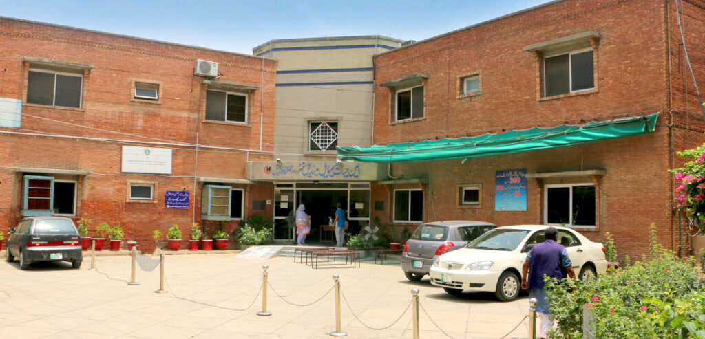 Hamza Foundation – At the Service of the Nation